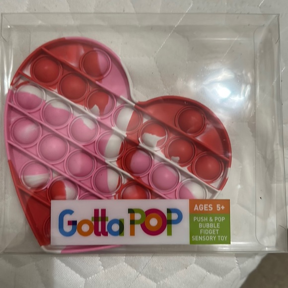 gotta pop | Other | Gotta Pop Heart Shape Push And Pop Bubble Fidget ...